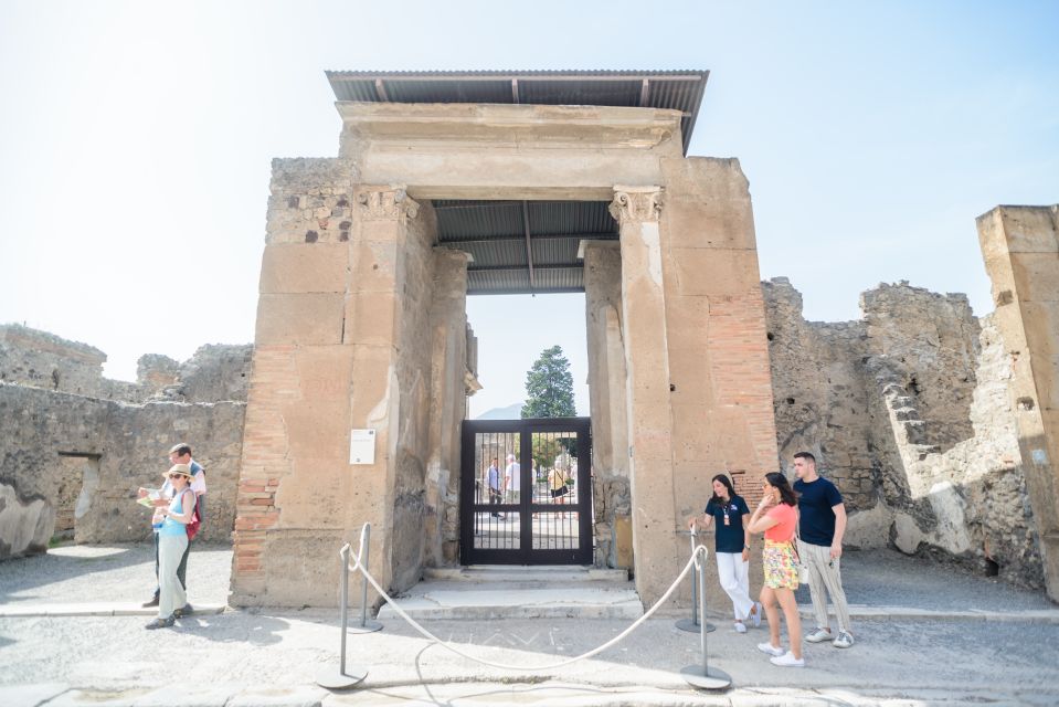 Book Pompeii Guided Tours 2025 | Best Tours & Tips for Your Visit